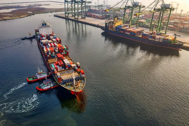UAE Customs Duties Guide 2026: Complete Import Export Tax Information